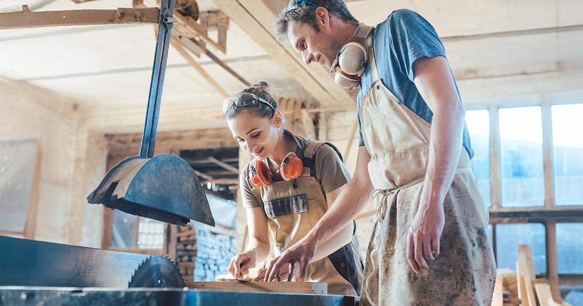 Lehrstellenförderung: Wer bei der Lehre spart, zahlt doppelt ...